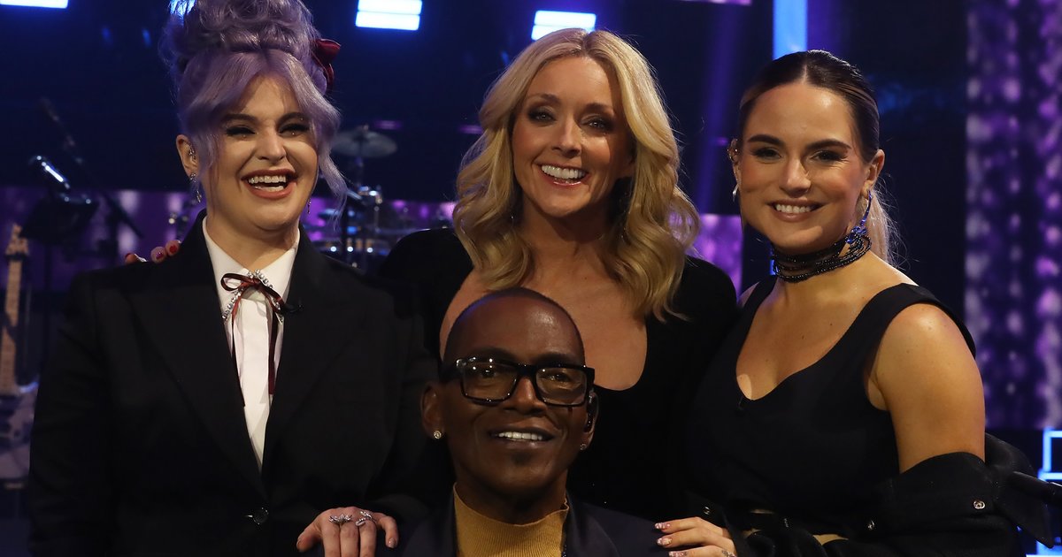 Game Show Match Up in 3 Words Quiz