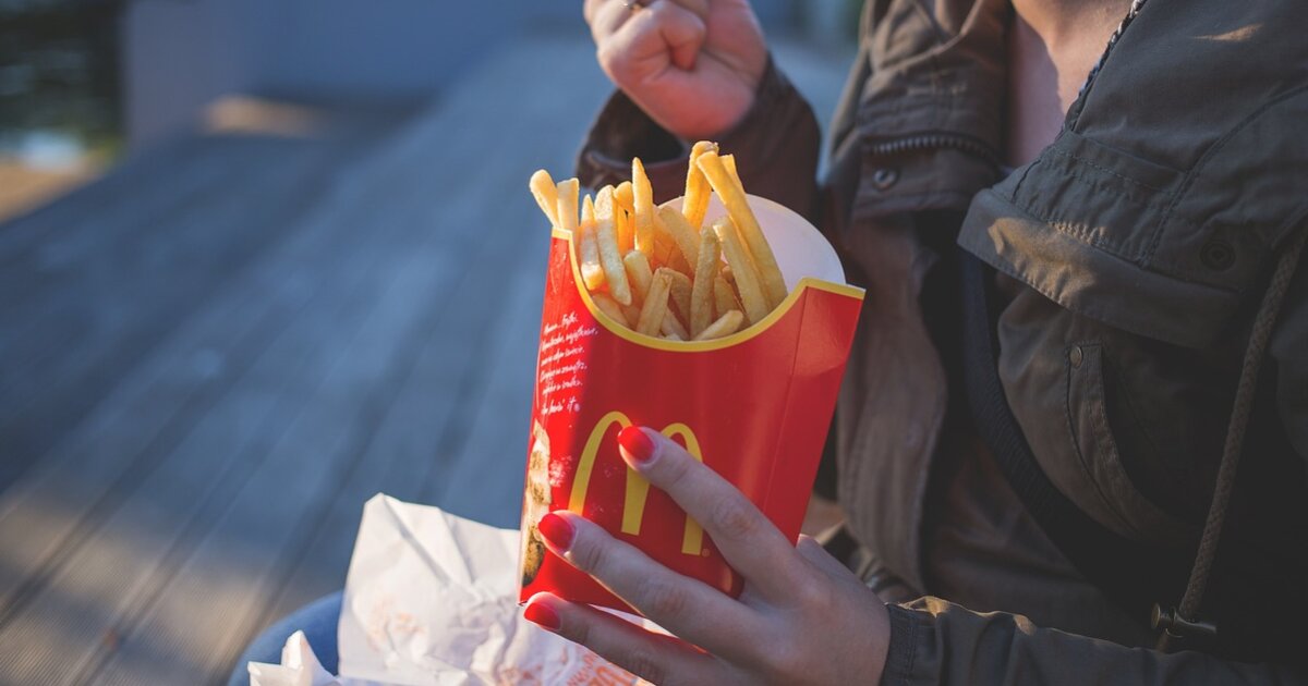 Fade Out Blitz: Fast Food Logos Quiz