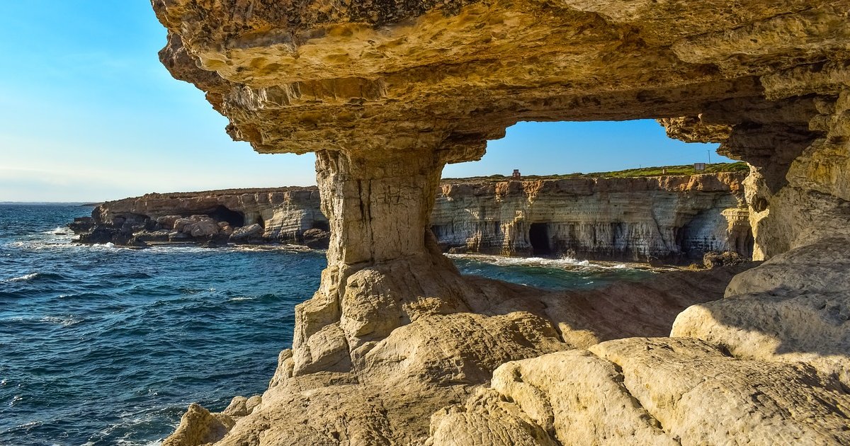 A Dozen Sea Caves Quiz - By hazelnuts