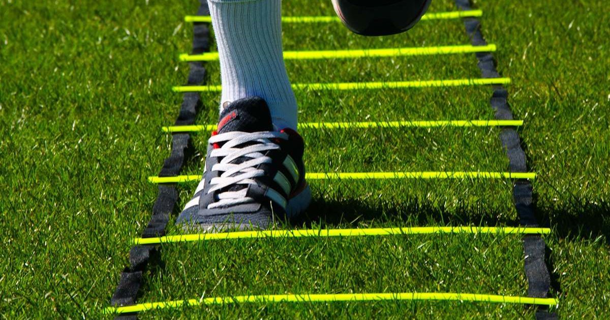 90 Second 4 Letter Football Word Ladder Quiz - By treessimontrees
