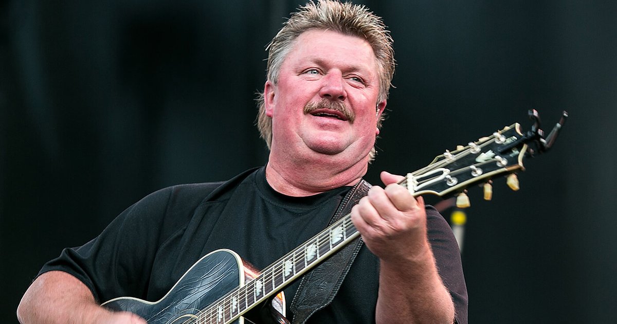 Rolling Stone's 10 Most Bizarre Country Christmas Songs Quiz - By garolo