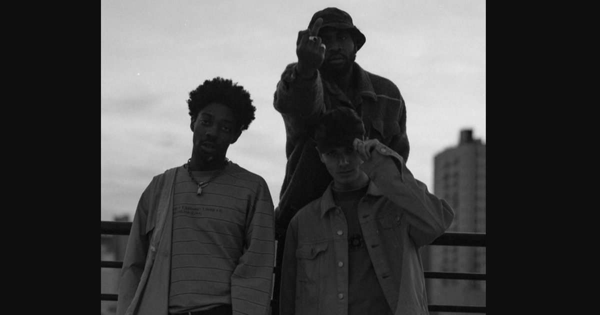 Make Me Stay - Sonder lyrics Quiz - By ShadowedShadows