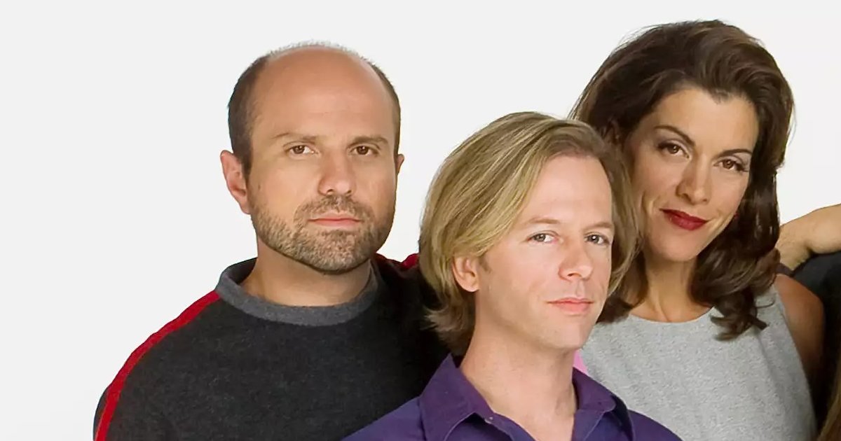 15 TV Shows in 2001 Quiz - By DrCbus