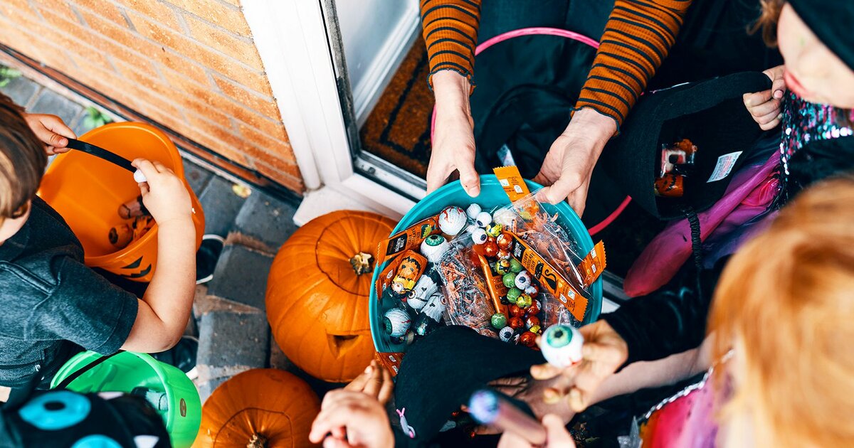 Trick or Treat Trivia: Halloween Quiz