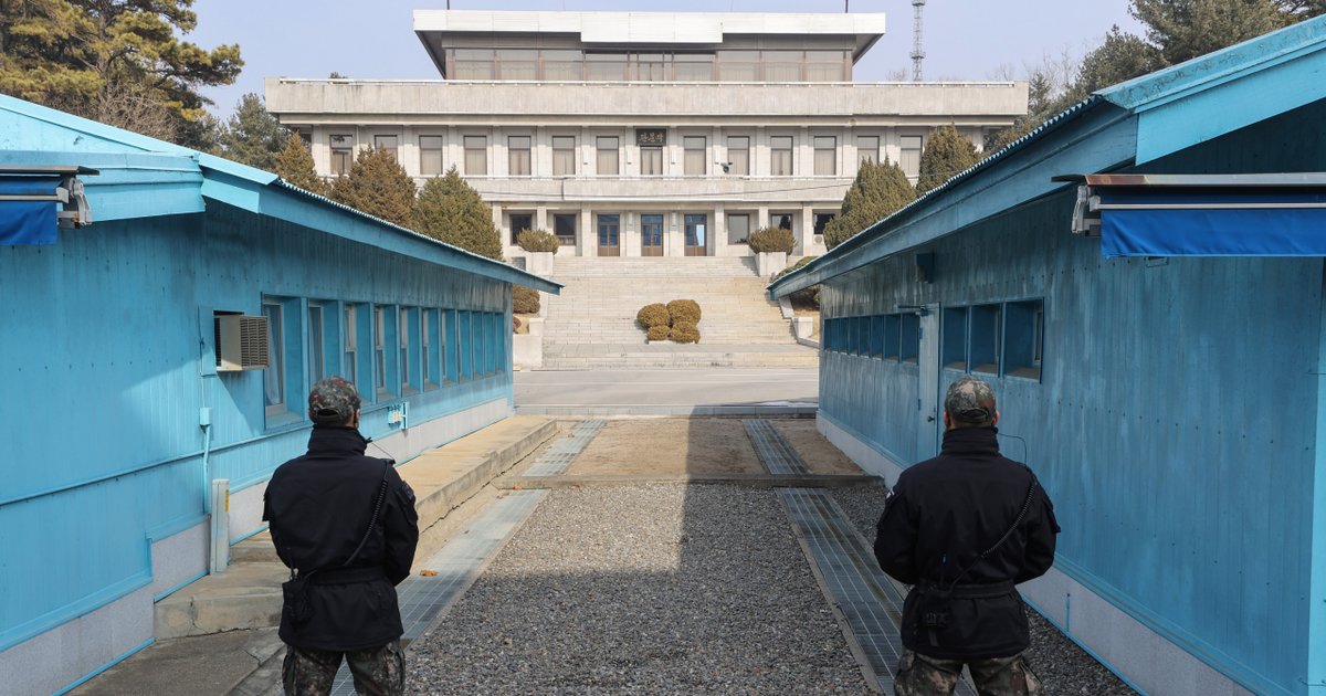 Two tiny neighbors Quiz - By Bubuwit