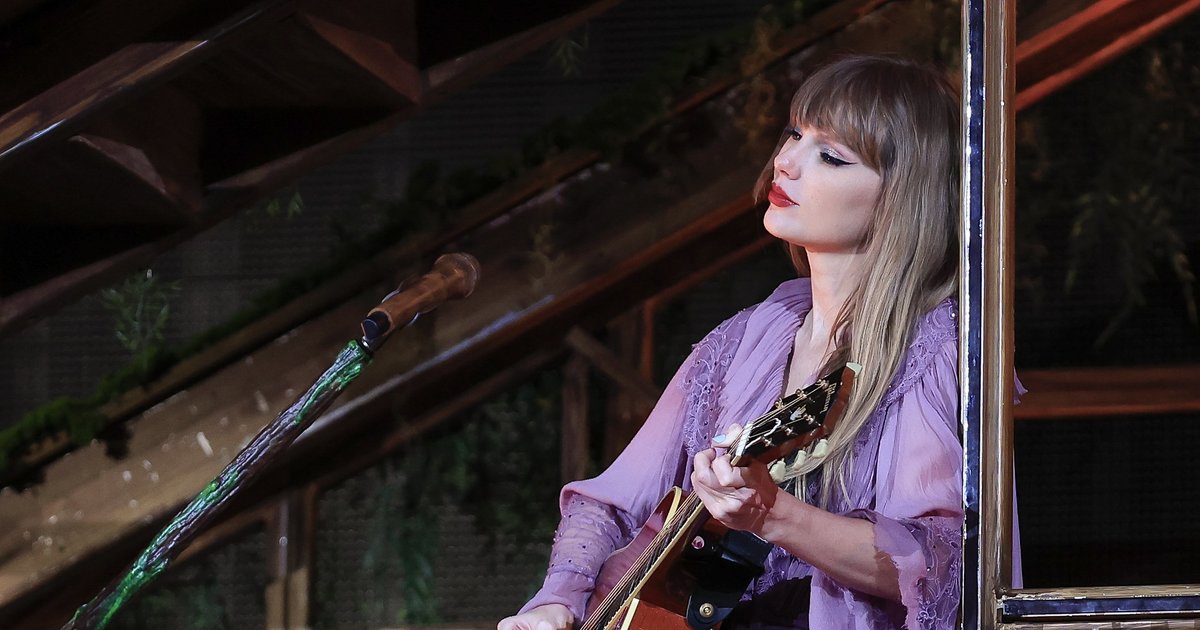 Taylor Swift Song Based on a Line Quiz - By jlyncle