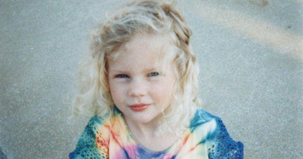 Never Grow Up (Taylor's Version) Clicky-Oke Quiz - By allyvisnadi