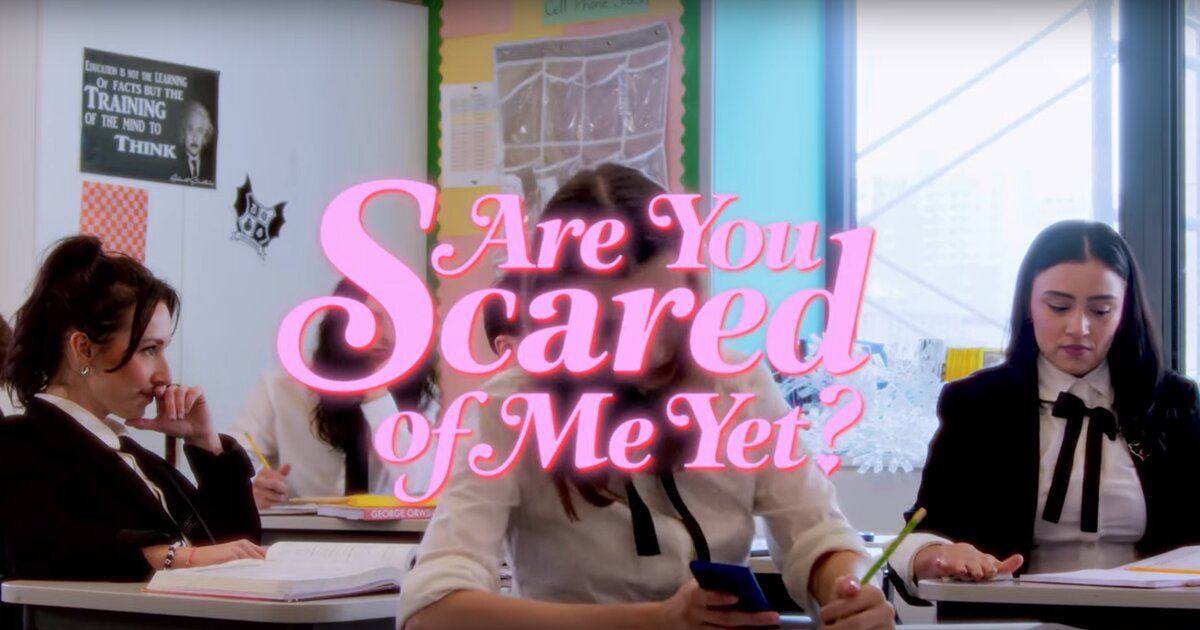 Daisy Grenade 'Are You Scared Of Me Yet?' Lyrics Quiz - By Natasha_Barton