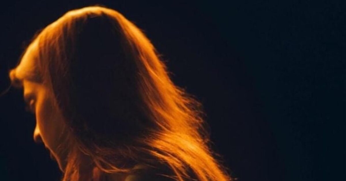 Pushing it Down and Praying by Lizzy McAlpine Lyrics Quiz - By ...