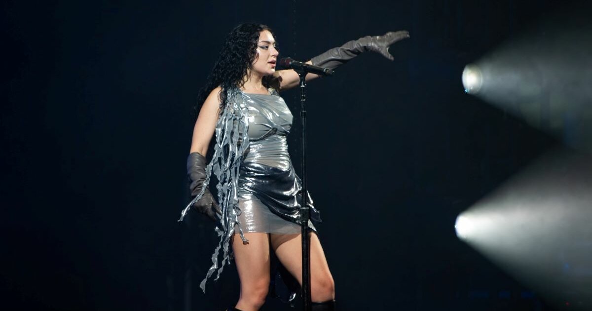 Charli XCX by any 3 letters Quiz - By thebail