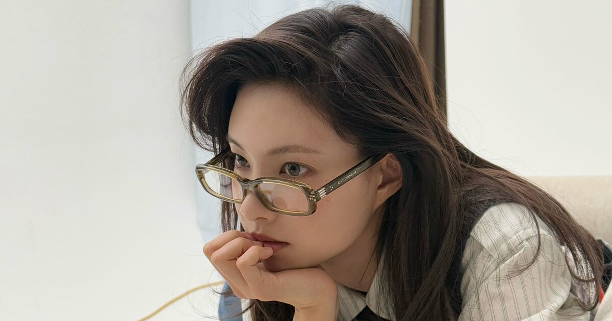 illit - 2 word song titles match up ⭑ Quiz - By saraJIN