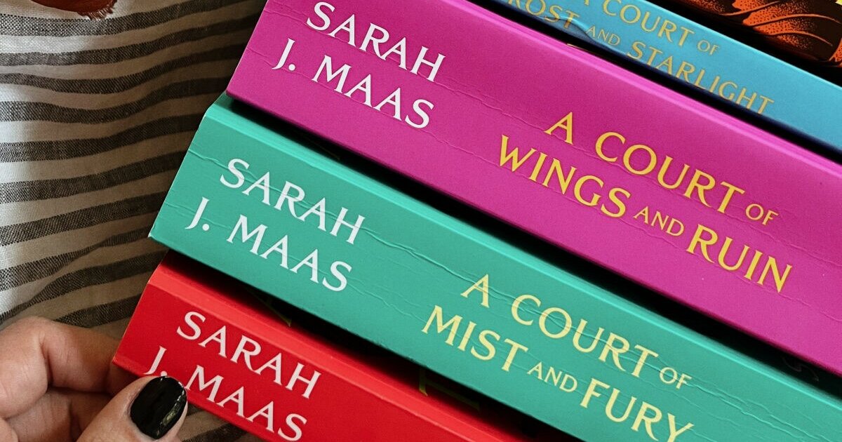 SJM: ACOTAR vs TOG vs Crescent City Sorting - 1 Quiz - By richkellianna