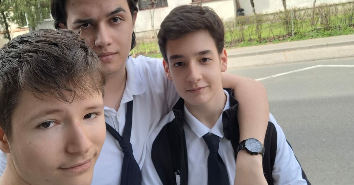 Scoala 13 Deluxe+ - Remastered Quiz - By vyktorandrey15