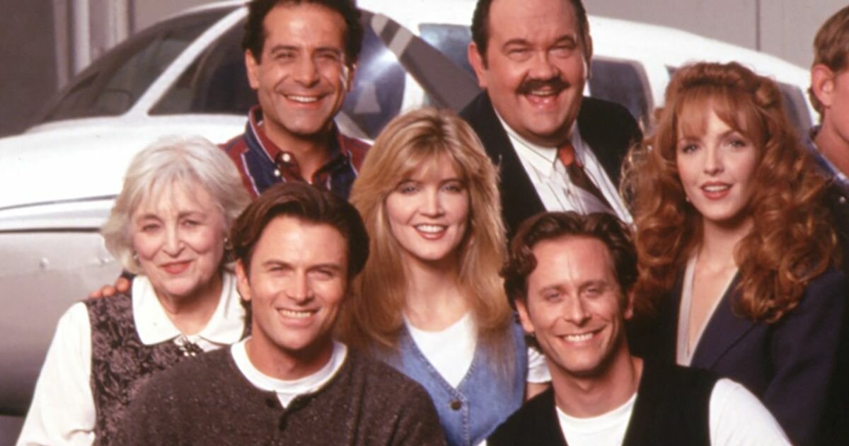 Pick Cheers characters in Wings Quiz - By Starbuck2391