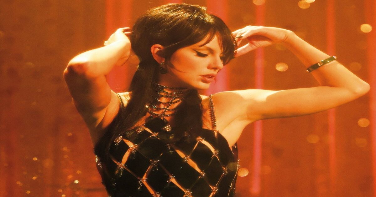 Taylor Swift - Wood lyrics Quiz - By katielee03