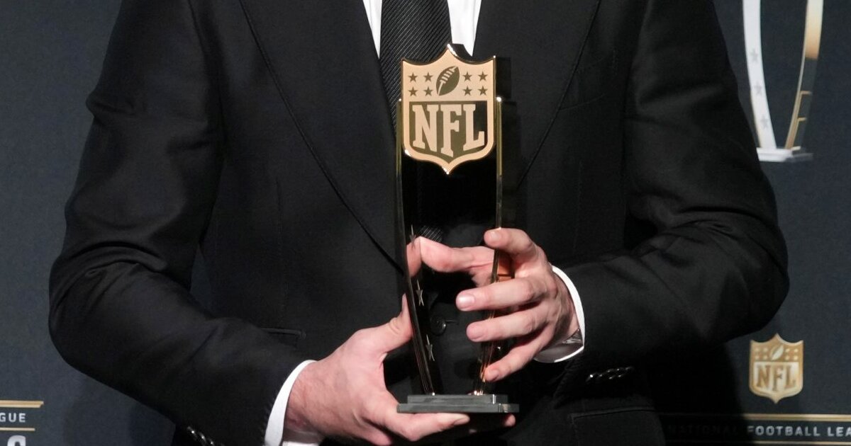 Can you name every NFL Player to win the AP MVP Award? Quiz - By Kaleb11