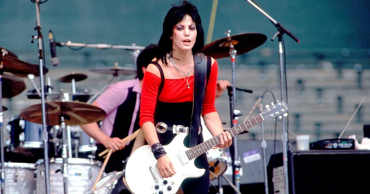 Mini-Crossword: A Blackheart Quiz - By giveupyet