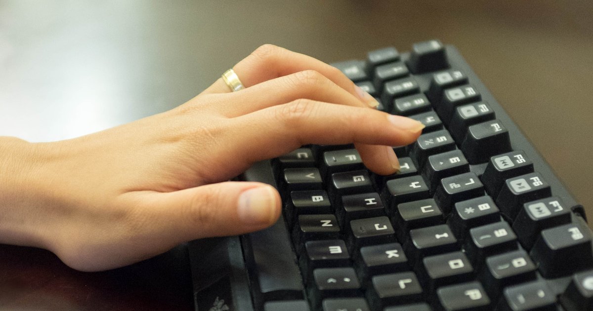 One-Handed Speed-Typing Quiz