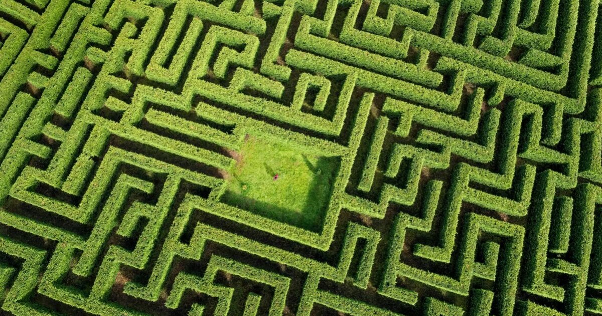 Name Mazes Quiz Playlist - By metashades